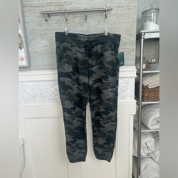 wild fable | Pants & Jumpsuits | Nwt New Large Target Wild Fable Camo ...